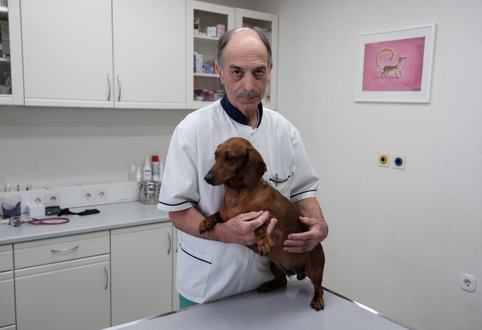 Milan Matko: »Za boljši stik in razumevanje s pacienti so mi zelo ...